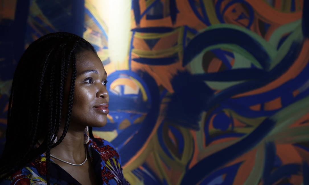 Pumeza Matshikiza, soprano: "A música lírica voltará a ser do povo ...