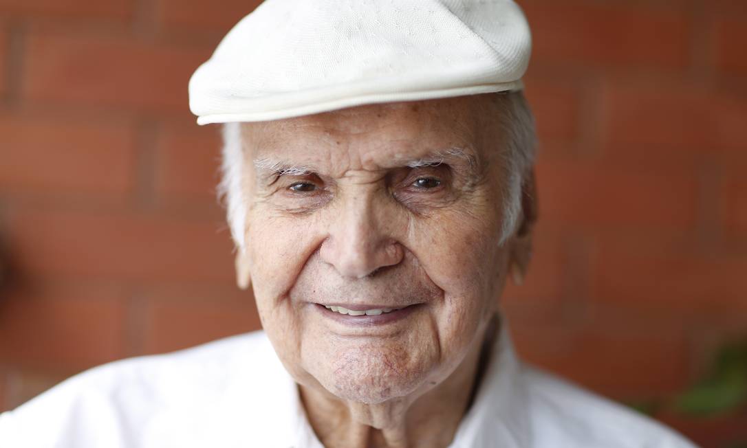 Morre Orlando Orfei, um dos maiores nomes do circo mundial, aos 95 anos ...