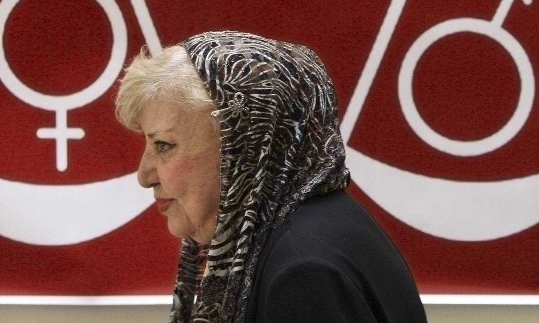 Poeta Simin Behbahani, a 'Leoa do Irã', morre aos 87 anos - Jornal O Globo