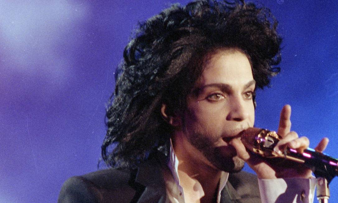 Prince estava escrevendo autobiografia - Jornal O Globo