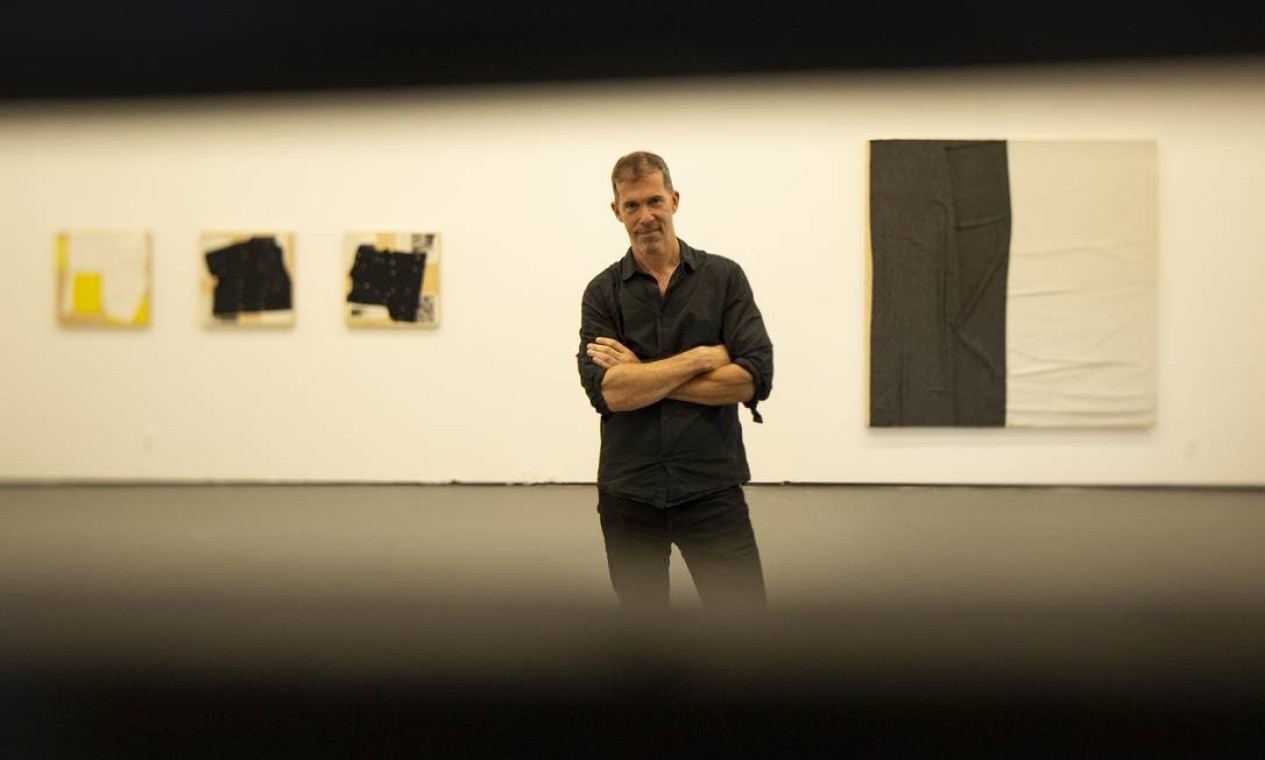 Exposição de Tom Burr no Parque Lage dialoga com obra de Hélio Oiticica ...