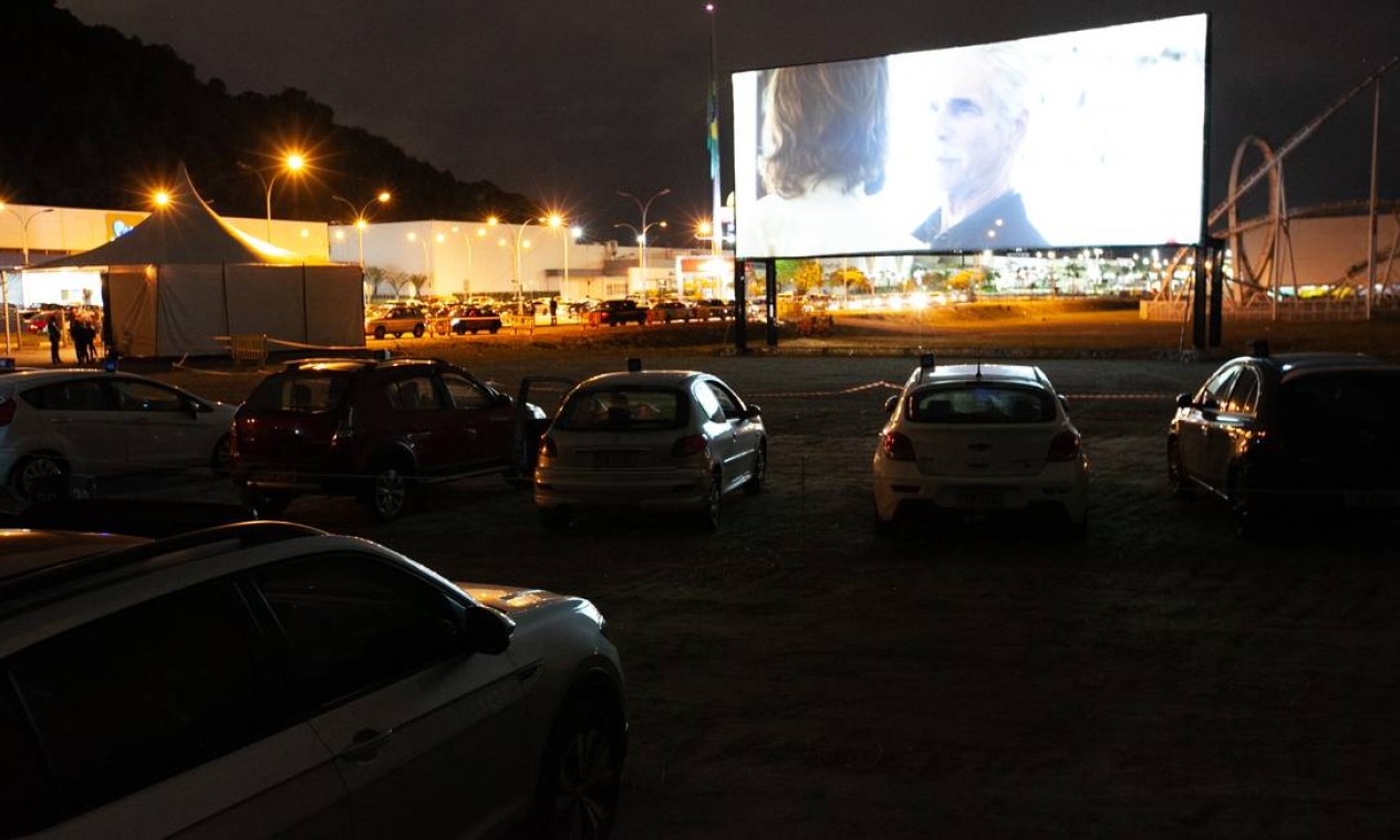 Drive-ins no Rio: a maioria das produções são reprises - Jornal O Globo