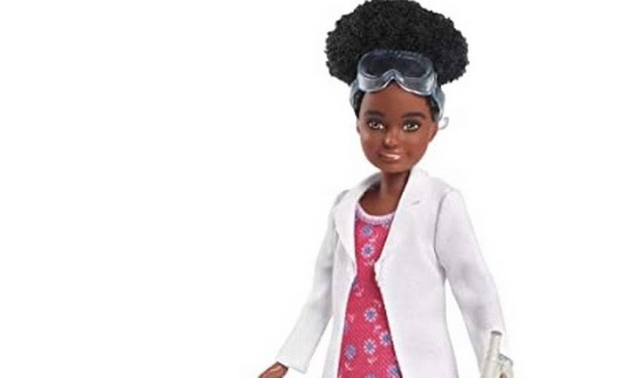 Barbies cientistas chegam a custar R$ 400; marca lançou boneca ...