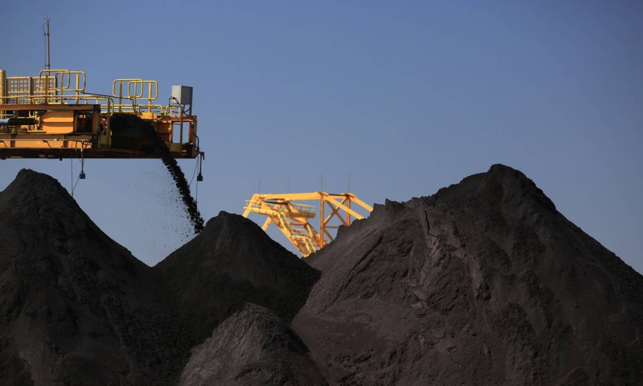 Vale vê saída de 70 milhões de toneladas de minério do mercado - Jornal ...