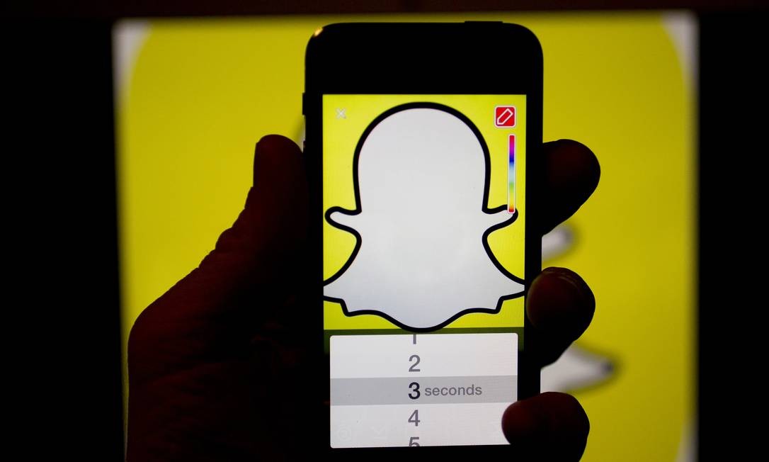 Snapchat ultrapassa Twitter em número de usuários por dia - Jornal O Globo