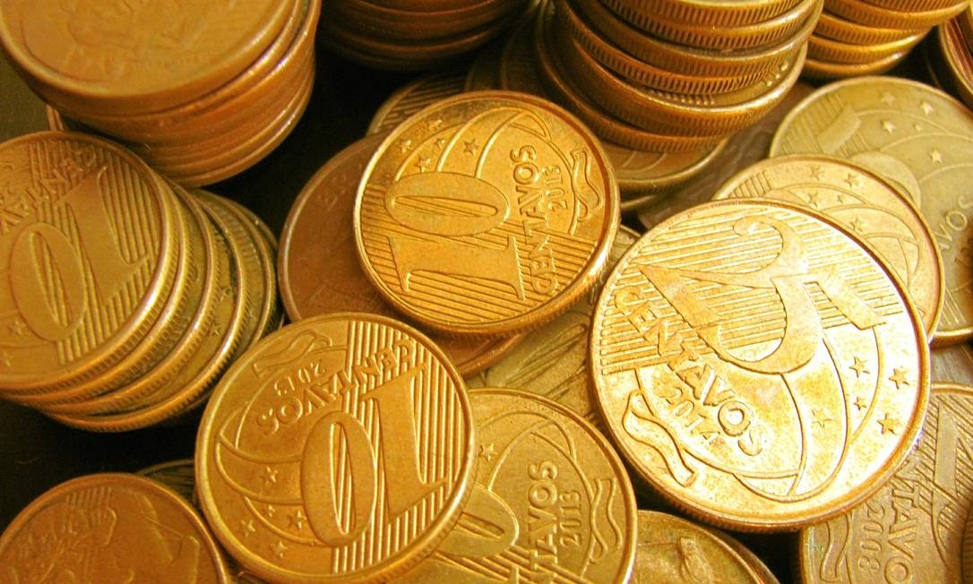 Um em cada cinco brasileiros guarda moedas por mais de seis meses ...
