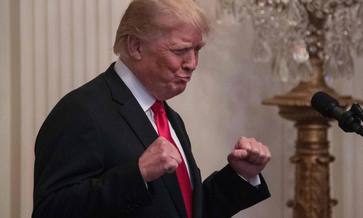 Pelo Twitter, Trump cobra da Opep redução nos preços do petróleo ...