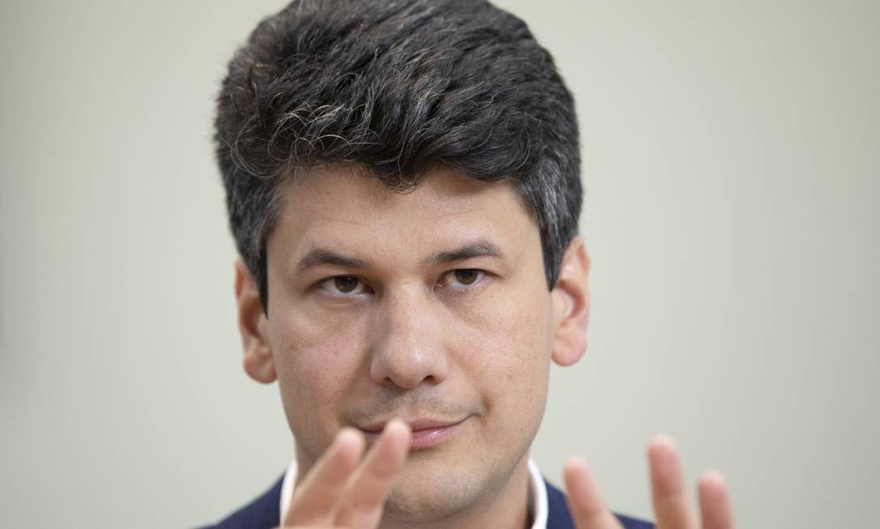 Brasil está 'nos finalmentes' da crise da Covid-19, diz Gustavo ...