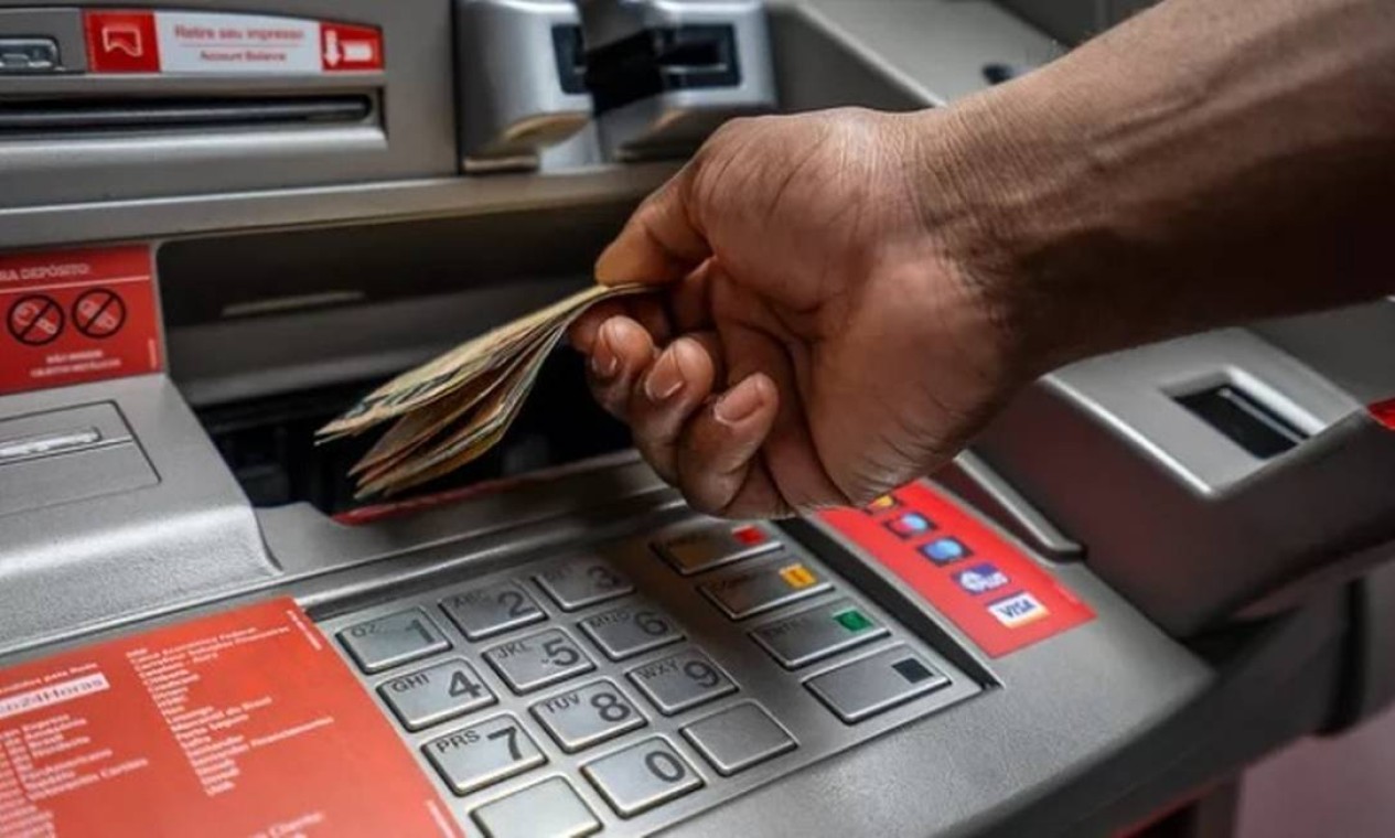 Insatisfeitos com atendimento, 68% dos brasileiros consideram mudar de ...