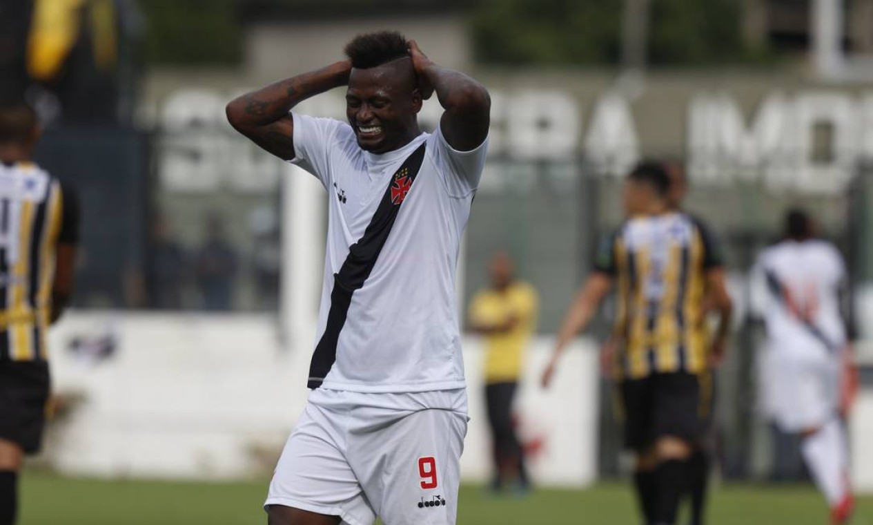 Por problema com ex-empresário, Riascos pode sofrer sanções na FIFA ...