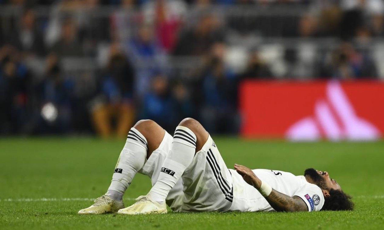 Exame não constata lesão e Marcelo deve jogar clássico - Jornal O Globo