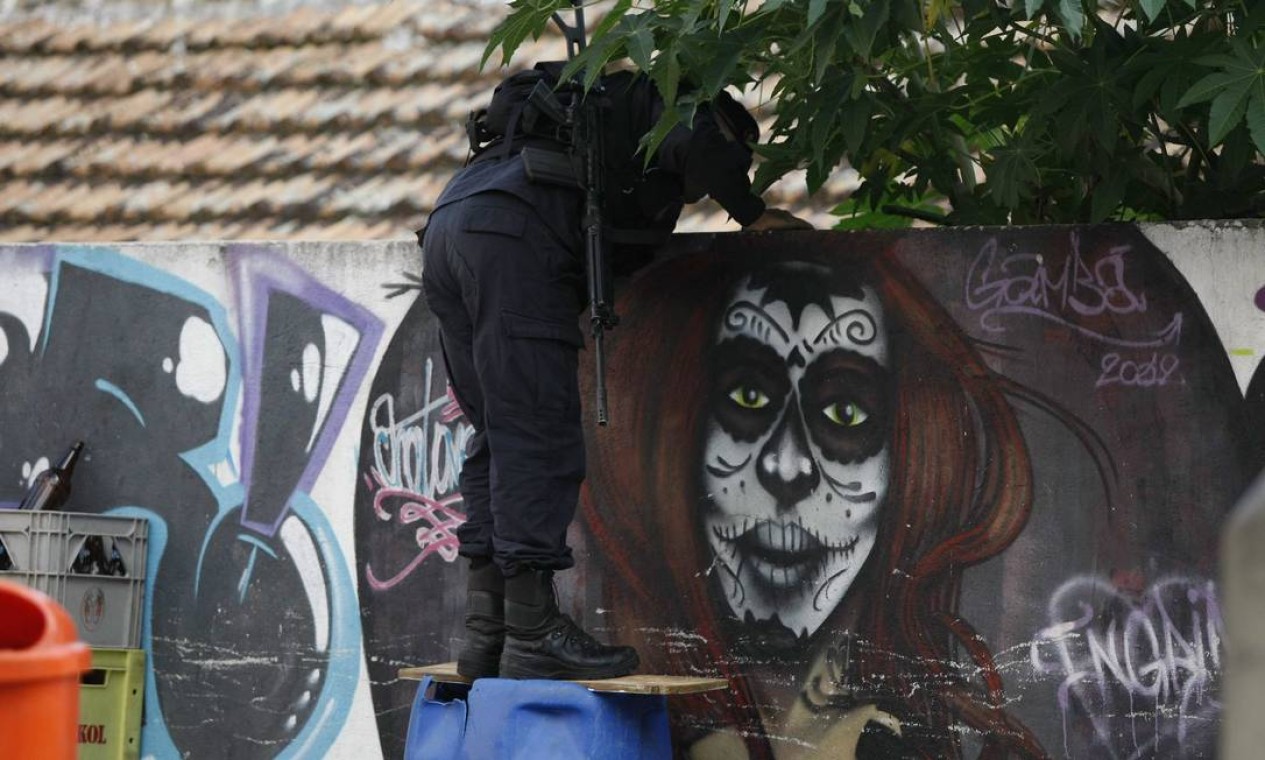 As imagens da operação no Complexo do Lins - Jornal O Globo