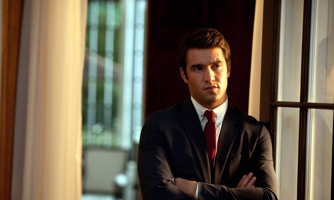 Para Joshua Bowman, Daniel Grayson terá uma guinada para o mal em ...