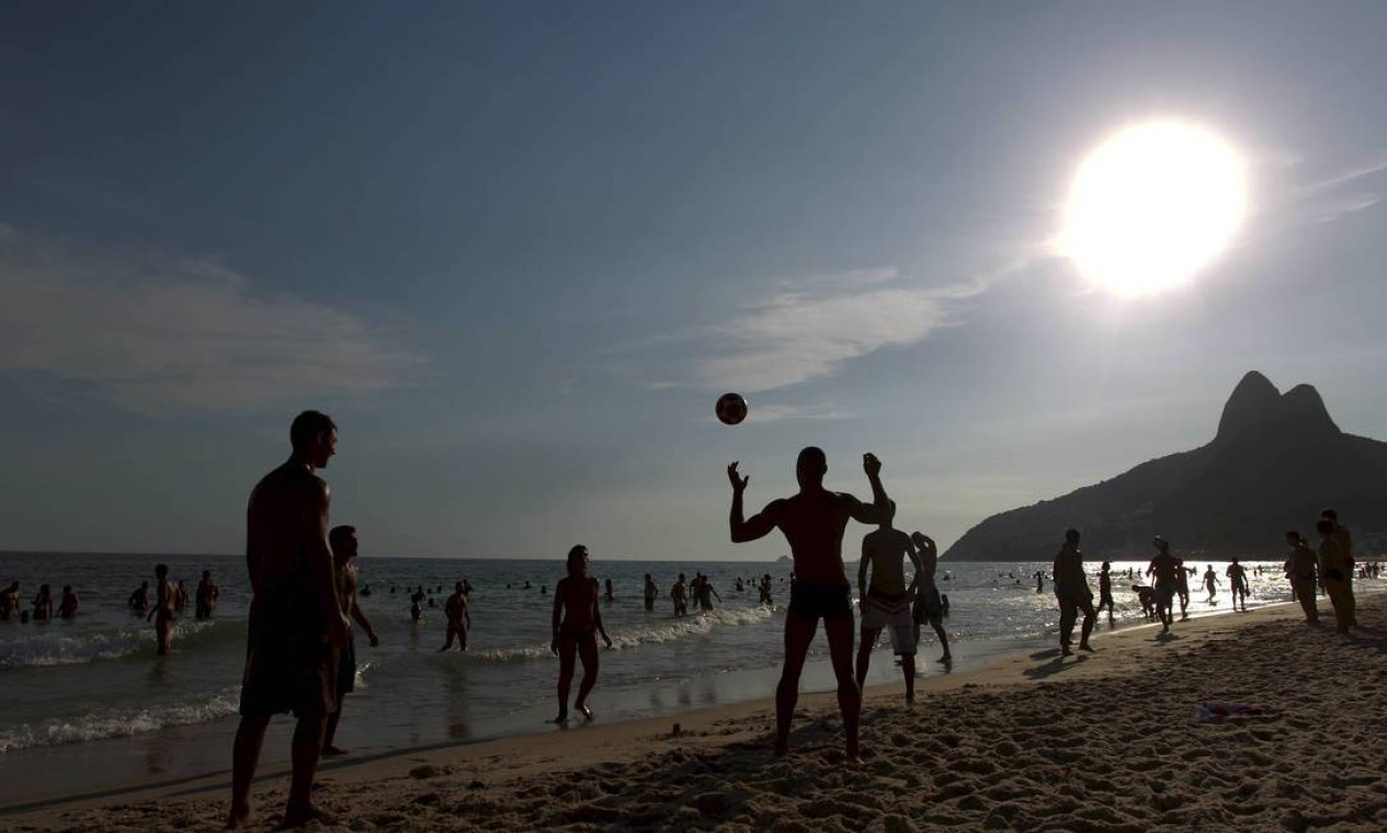 Sábado ensolarado no Rio - Jornal O Globo