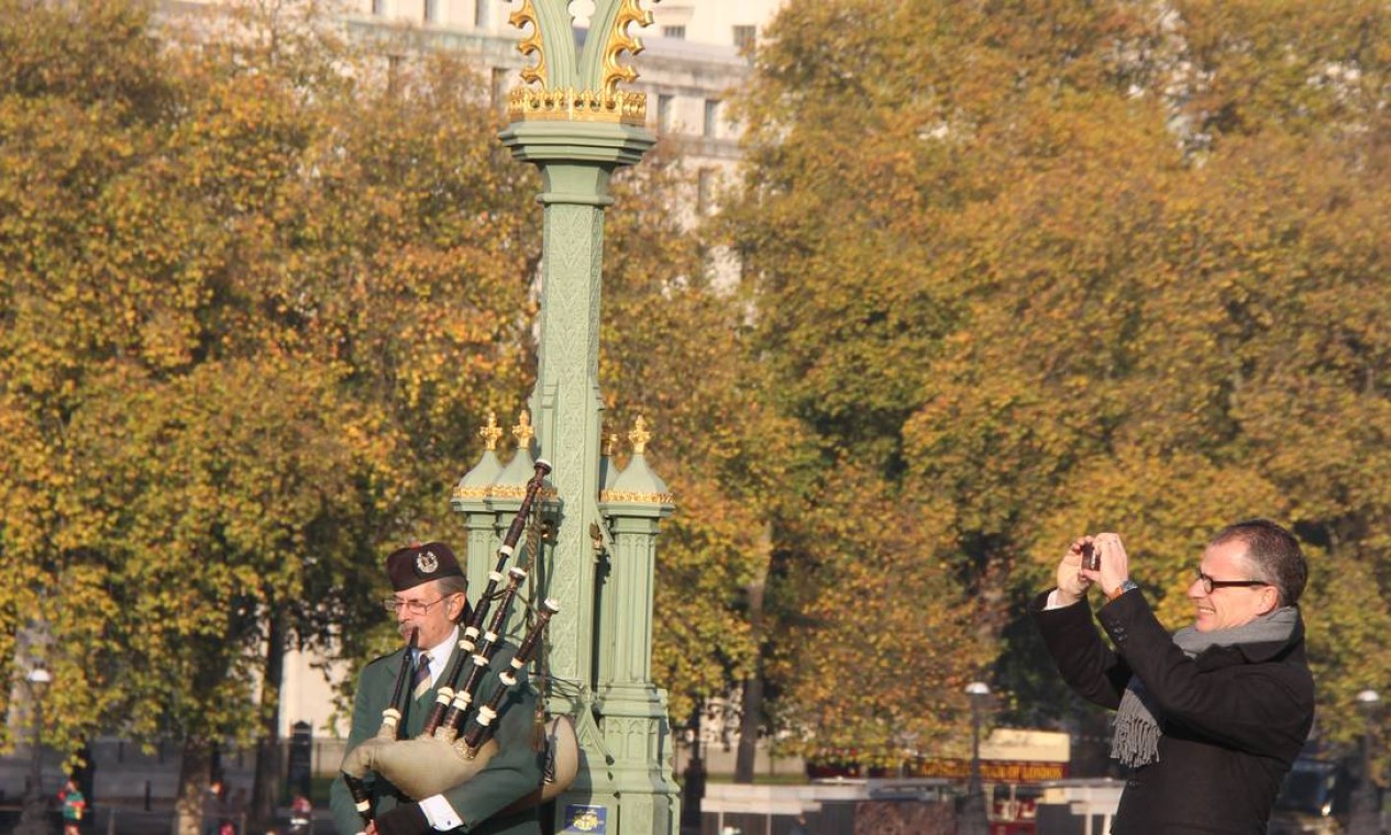 A Queen's Walk de Londres: um passeio do Big Ben ao The Shard - Jornal ...