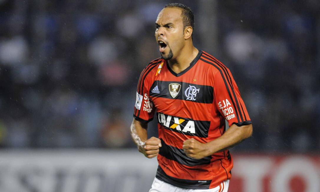 Alecsandro diz que Flamengo aprendeu a jogar a Libertadores - Jornal O ...