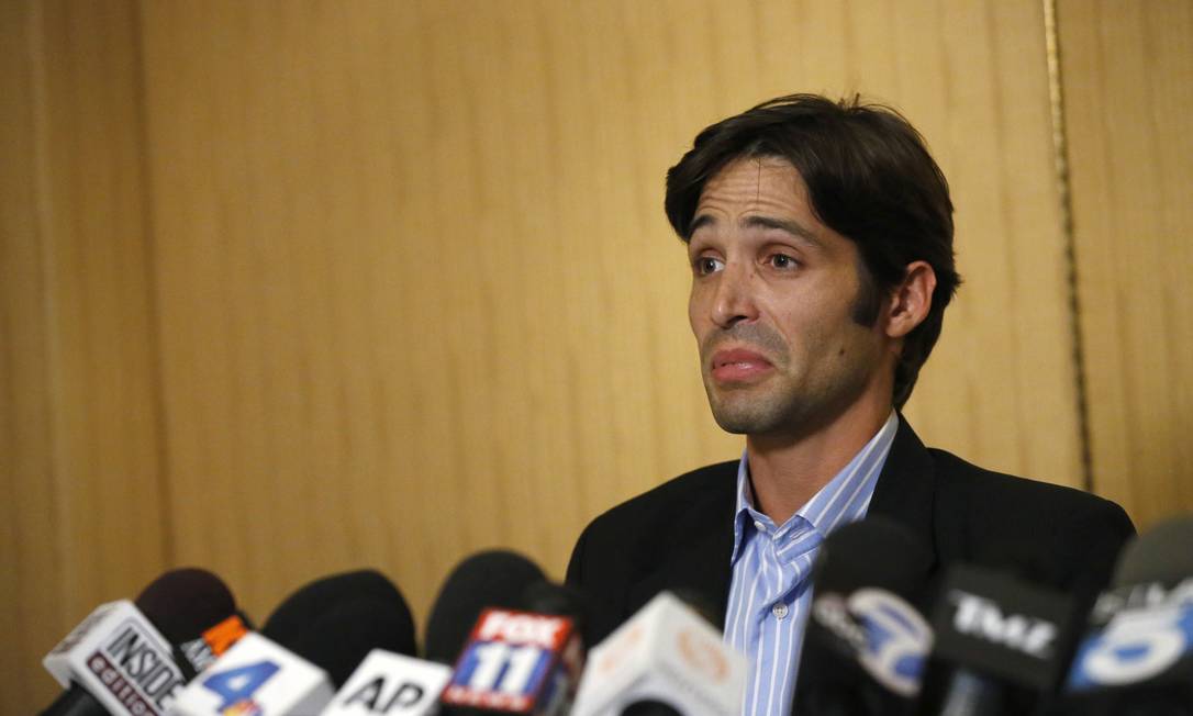 Homem que acusa Bryan Singer de abuso sexual está colaborando em ...