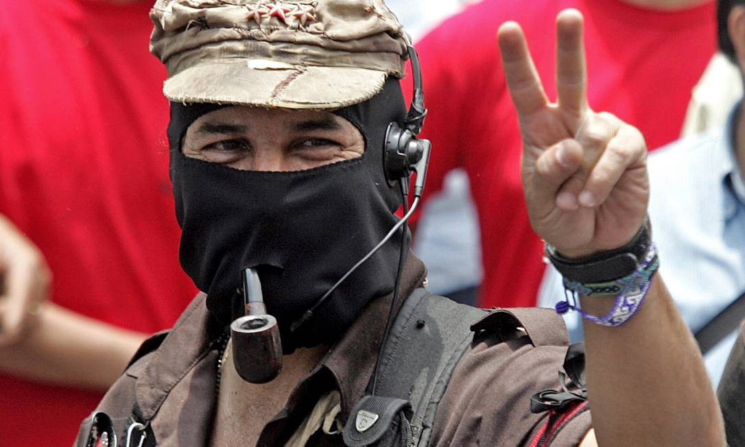 Subcomandante Marcos ‘deixa de existir’ - Jornal O Globo