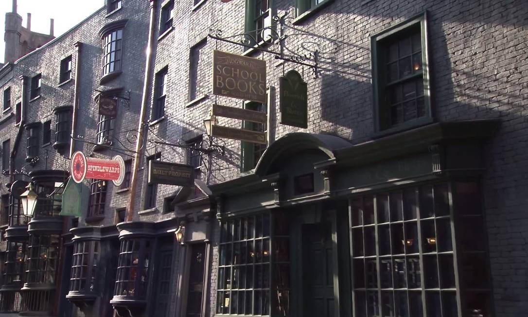Novo vídeo mostra o Beco Diagonal pronto na expansão de Harry Potter no ...
