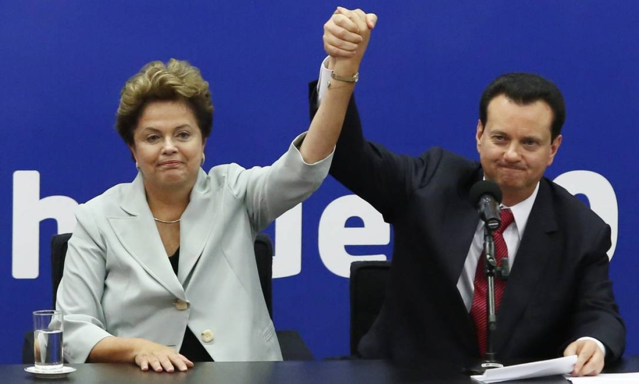 Após ceder ao PR, Dilma critica deslealdade de partidos - Jornal O Globo
