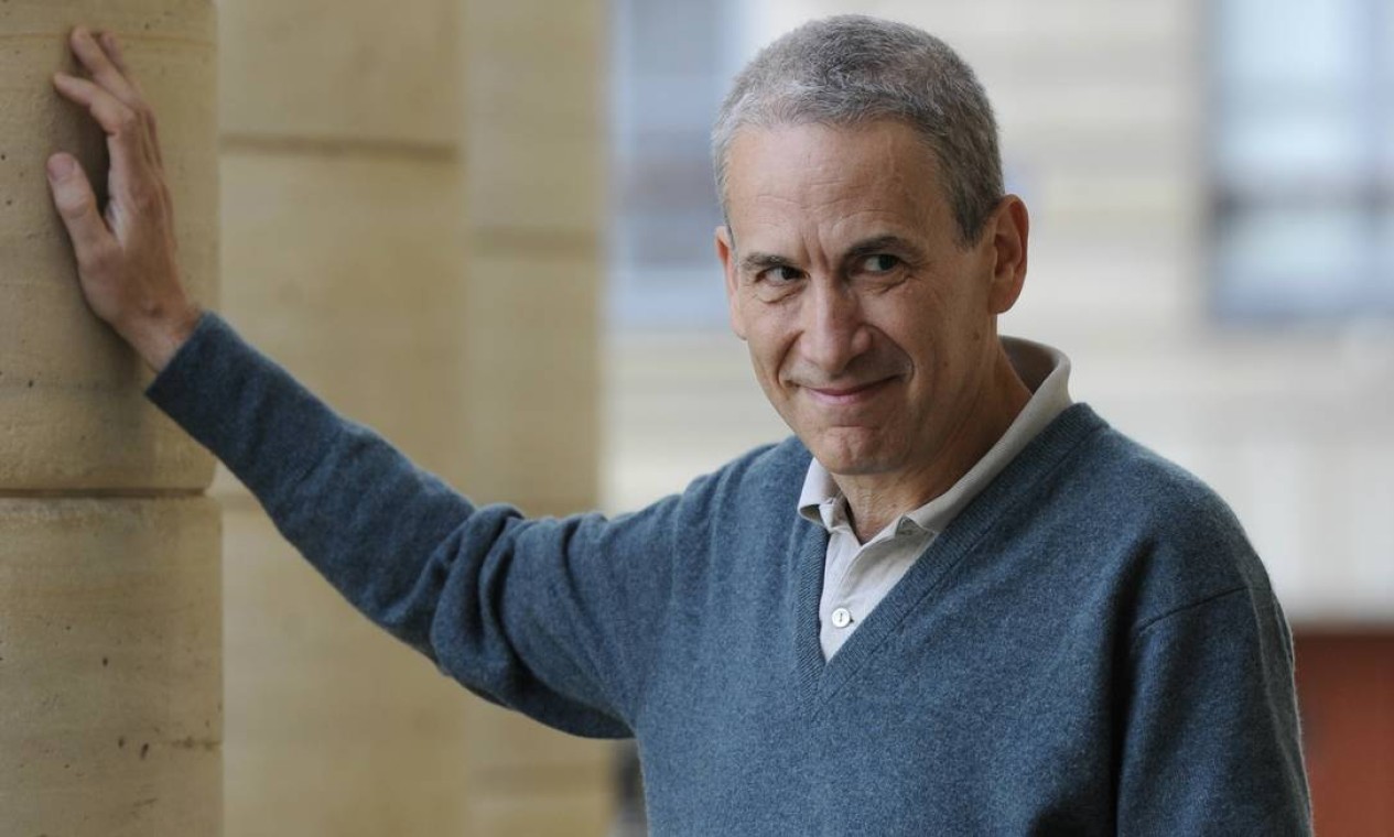 Jornalista e escritor francês conta em livro sua intensa relação com ...