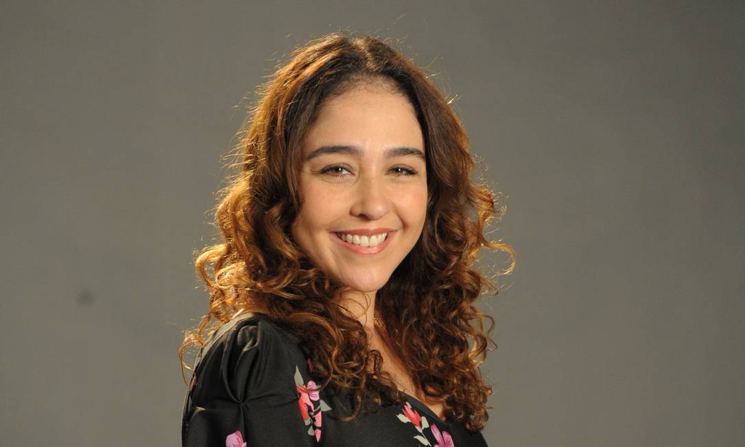 Atriz de ‘Geração Brasil’, Debora Lamm adora os documentários do canal ...