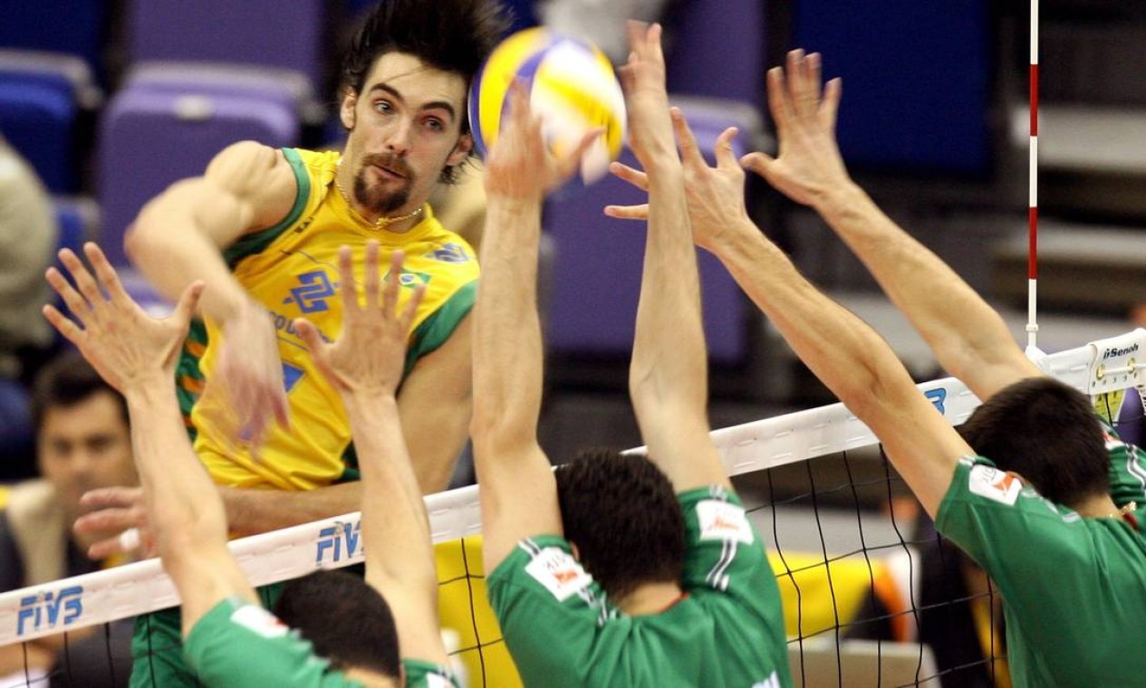 Imagens da carreira de Giba - Jornal O Globo