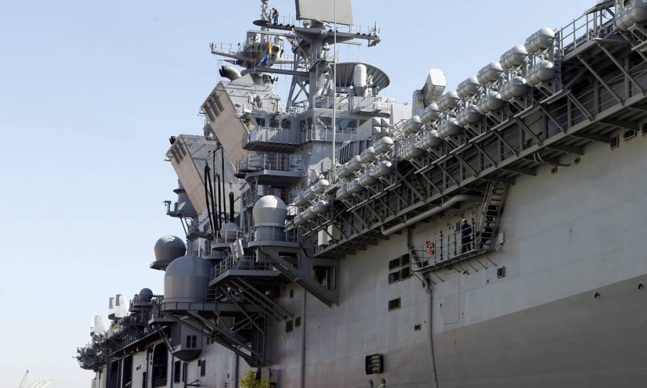 Por dentro do USS America - Jornal O Globo