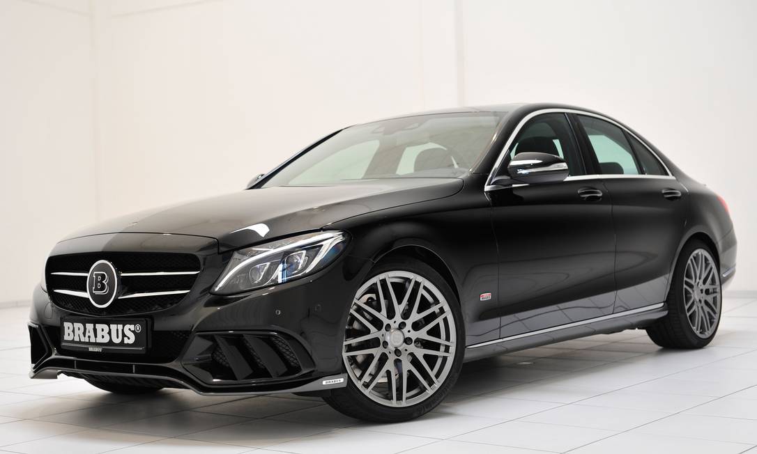 Recém chegado ao Brasil, novo Mercedes Classe C já tem versão Brabus ...