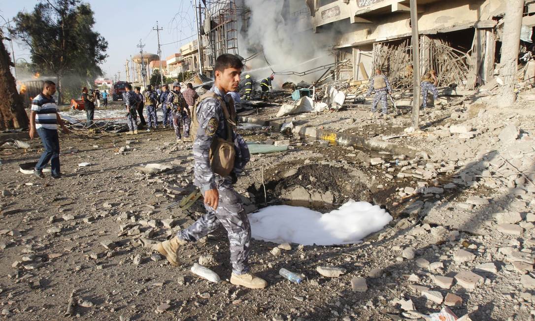 Bombas matam pelo menos 35 no Iraque, após tiroteio em mesquita ...