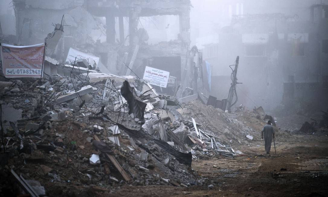 Após trégua, palestinos têm desafio de reconstruir 17 mil casas em Gaza ...