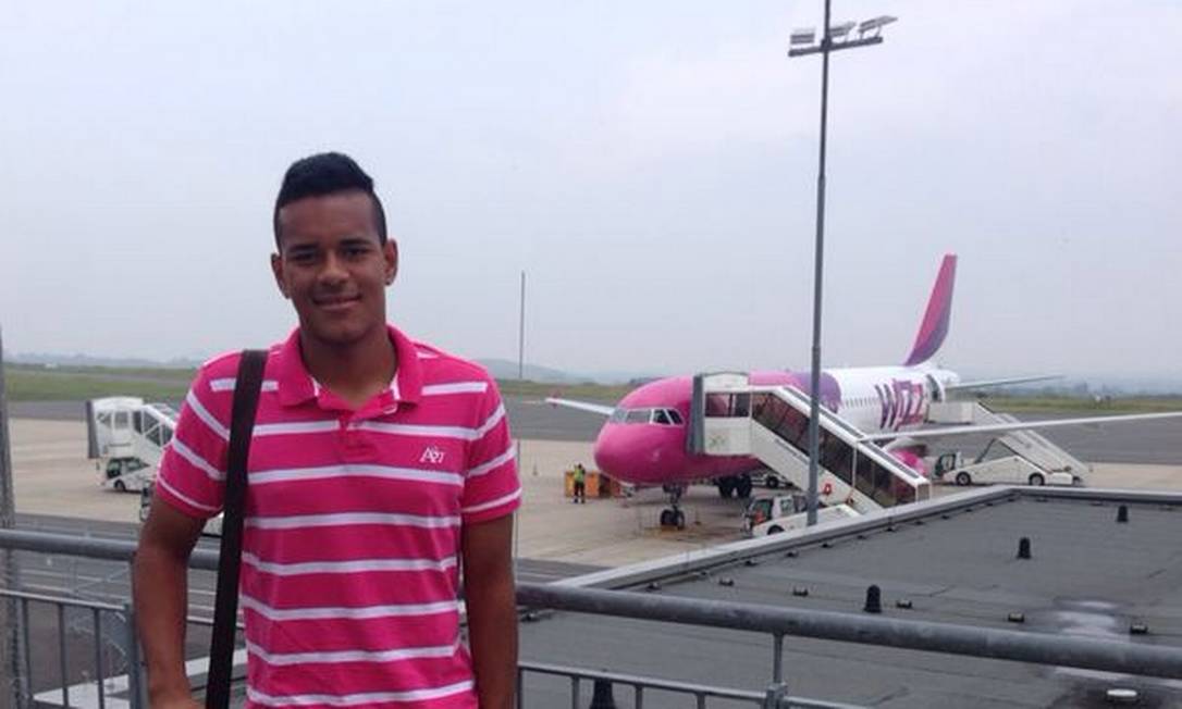 Jovens andarilhos do planeta bola: promessas se aventuram em países ...