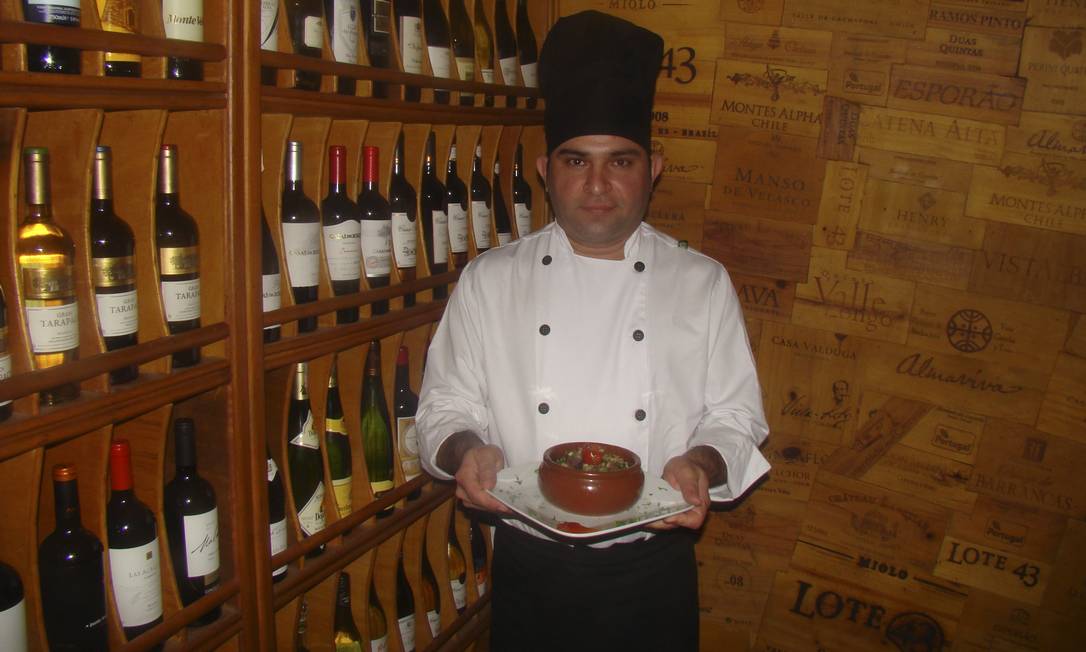 Fabiano Britto apresenta menu variado em restaurante na Taquara ...