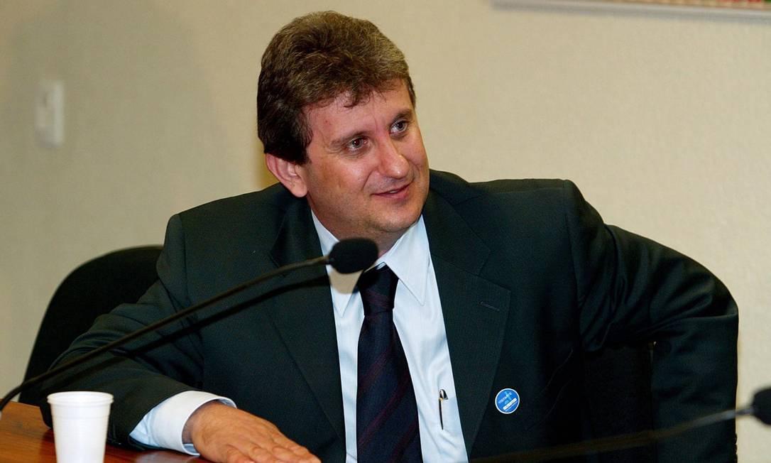 Alberto Youssef assina acordo de delação premiada com Ministério ...