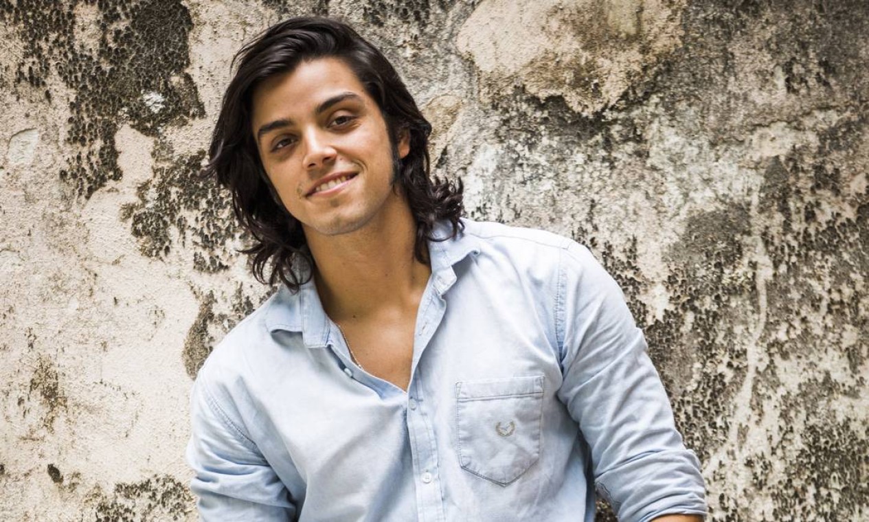 Rodrigo Simas sonha com carreira internacional e fala de fama: 'Vida ...