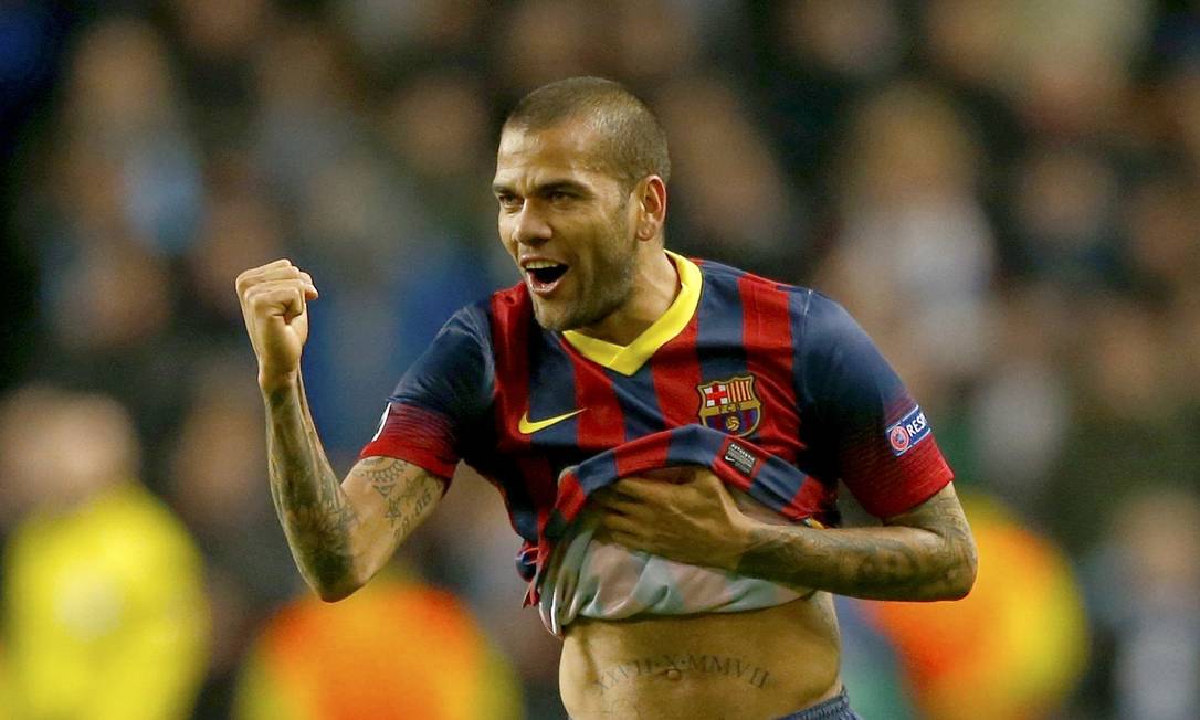 Daniel Alves: 'Depois de Pelé, sou o brasileiro que mais títulos tem no ...