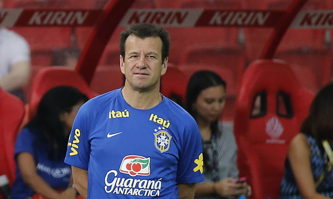 Dunga pretende repetir contra o Japão o time que venceu a Argentina ...