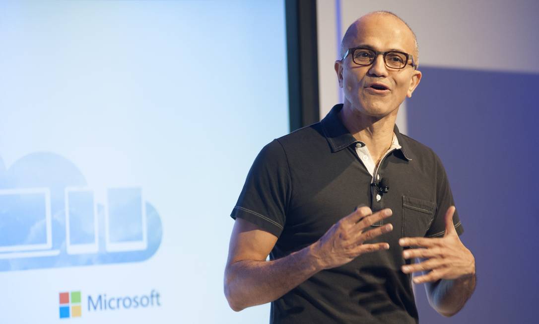 CEO da Microsoft diz que mulheres e homens recebem os mesmos salários ...