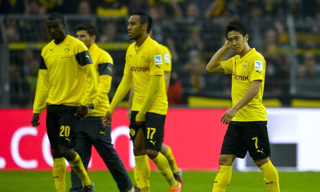 Borussia Dortmund sofre a quarta derrota seguida no Campeonato Alemão ...