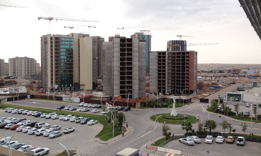 Iraque ganha réplica da Casa Branca, construída por magnata curdo ...
