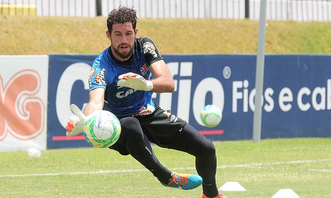 Vasco deve ficar sem Martín Silva em mais dois jogos - Jornal O Globo