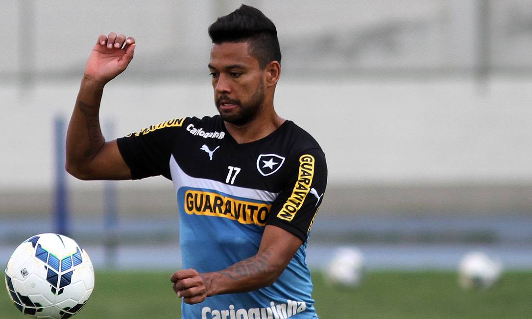 Wallyson torce o tornozelo e vira dúvida para domingo - Jornal O Globo
