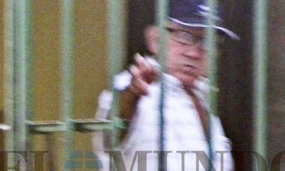 Jornal espanhol entrevista homem que teria matado Che Guevara - Jornal ...