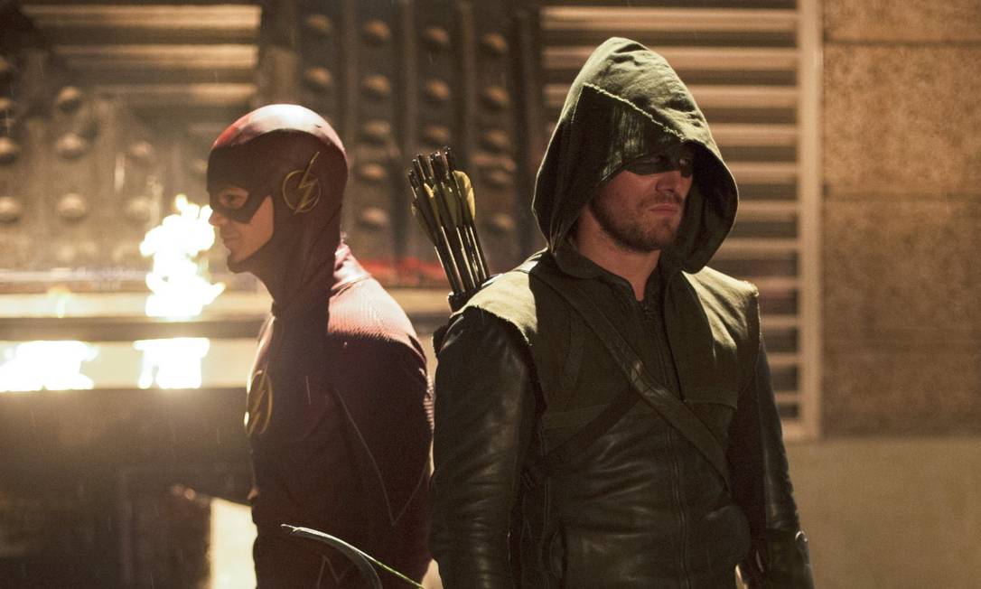 Flash e o Arqueiro Verde se encontram em crossover de episódios de ‘The ...
