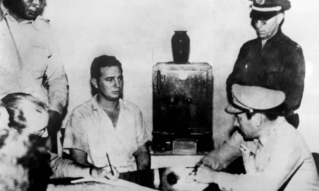 Hoje mito enfraquecido, Fidel Castro completa 90 anos - Jornal O Globo