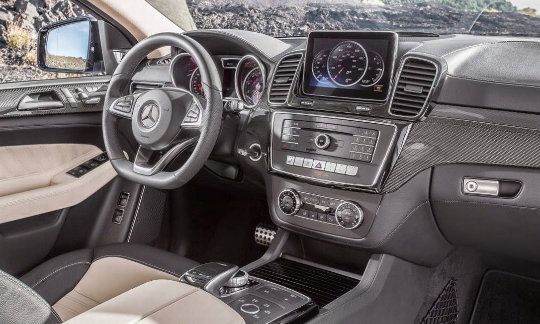 Mercedes apresenta o GLA Coupé, concorrente do BMW X6 - Jornal O Globo