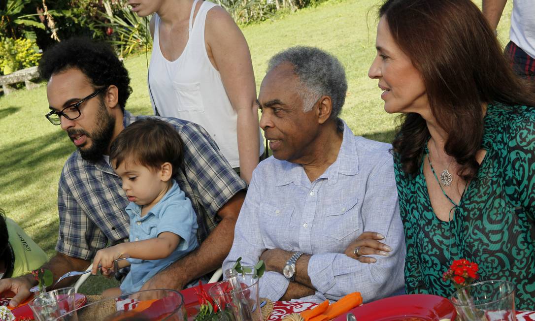 Bela Gil reúne a família para especial de fim de ano de seu programa do ...