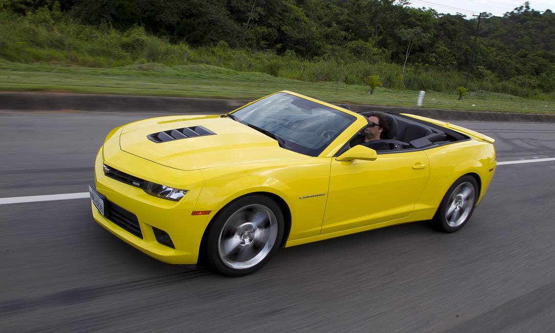 Chevrolet Camaro conversível é garantia de sorrisos e elogios - Jornal ...