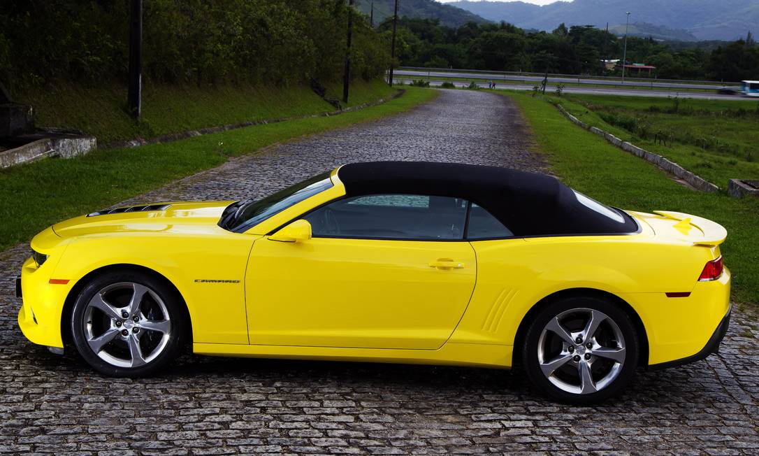 Chevrolet Camaro conversível é garantia de sorrisos e elogios - Jornal ...