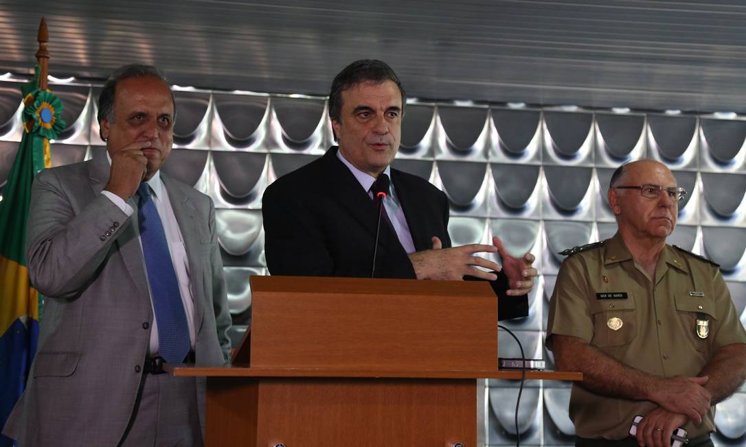 Governo prorroga permanência das Forças Armadas no Complexo da Maré até ...